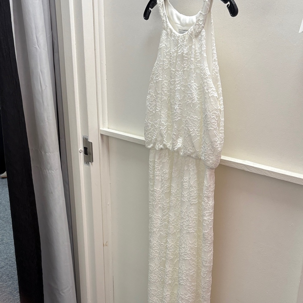 Signature By Robbie Bee White Lace Maxi Dress - Gem